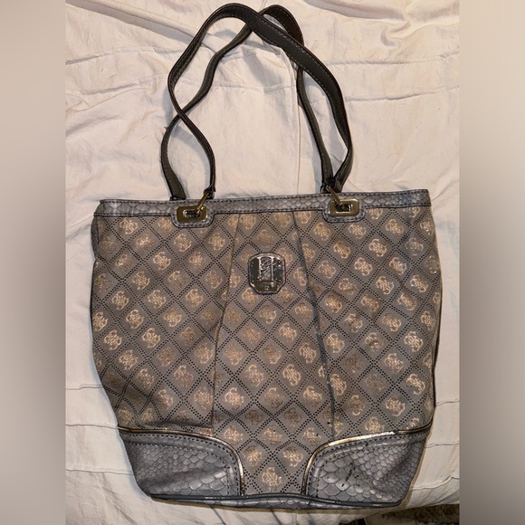 Guess | Bags | Vintage Guess Purse | Poshmark